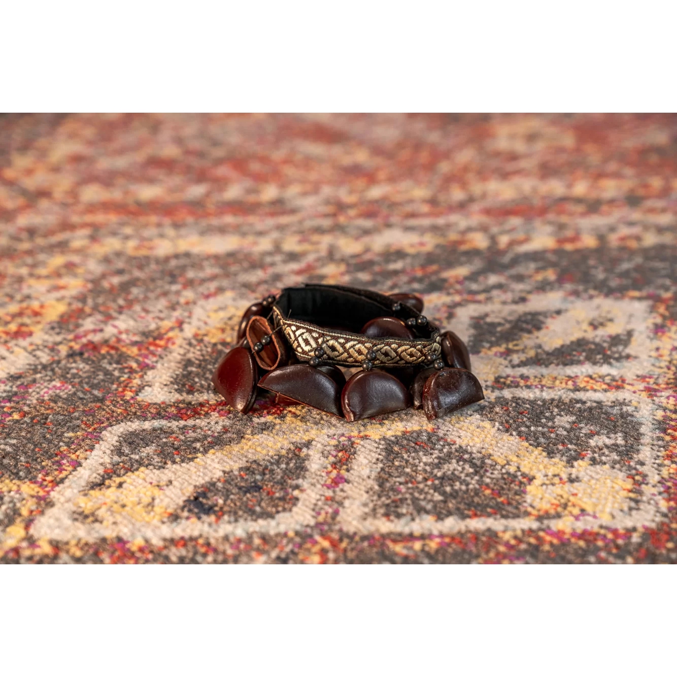 Meinl FR1B Djembe Players Bendoo Seeds Ankle Foot Shaker | doremusic